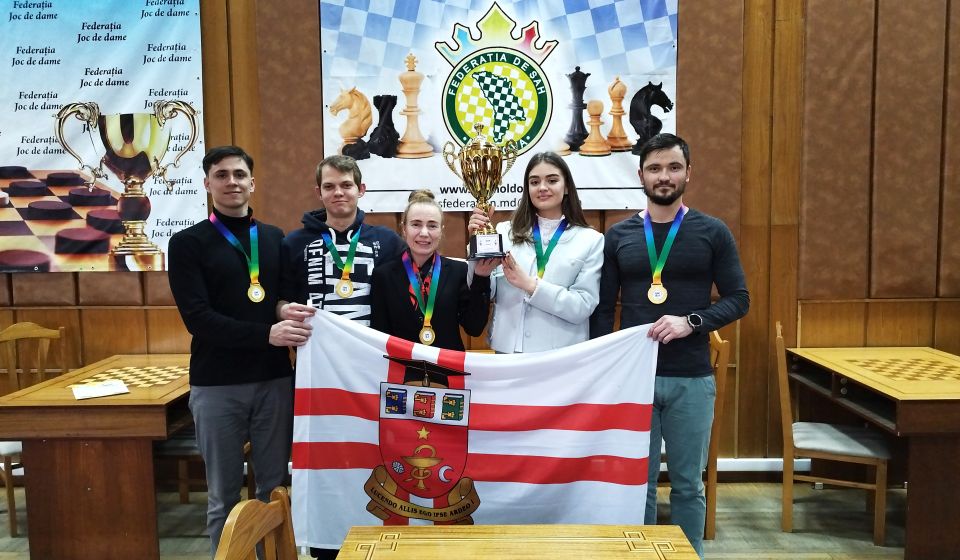 Echipa USMF „Nicolae Testemiţanu” – triplă campioană la șah ...